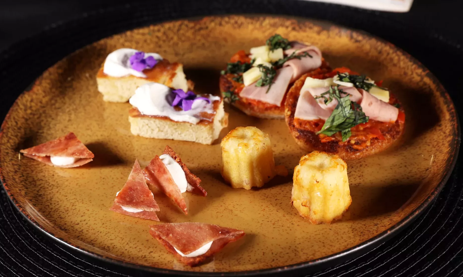 Tapas with smoked sliced turkey bacon - Volatys